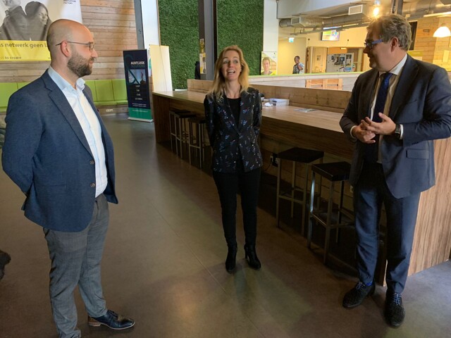 Kamerlid Zohair El Yassini brengt bedrijfsbezoek aan het Dutch ... Kamerlid Zohair El Yassini brengt bedrijfsbezoek aan het Dutch ...